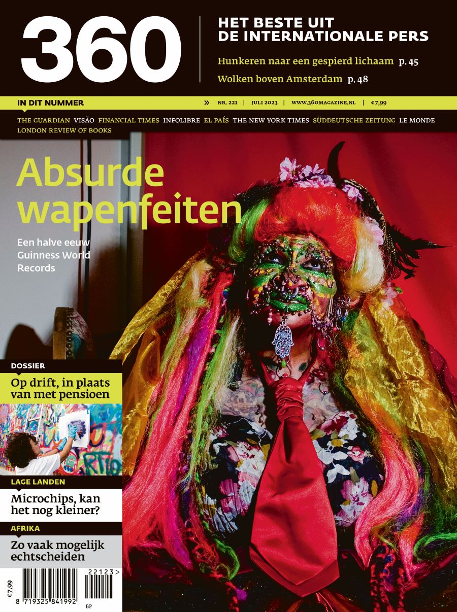 Julinummer | Absurde wapenfeiten | 360 Magazine