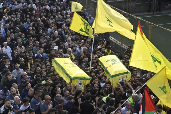 Hezbollah verwerpt het akkoord over een wapenstilstand in Libanon | 360 ...