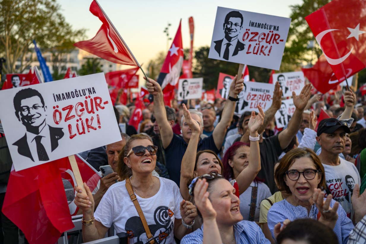 De wereld kan iets opsteken van Turkse protesterende jongeren | 360 ...
